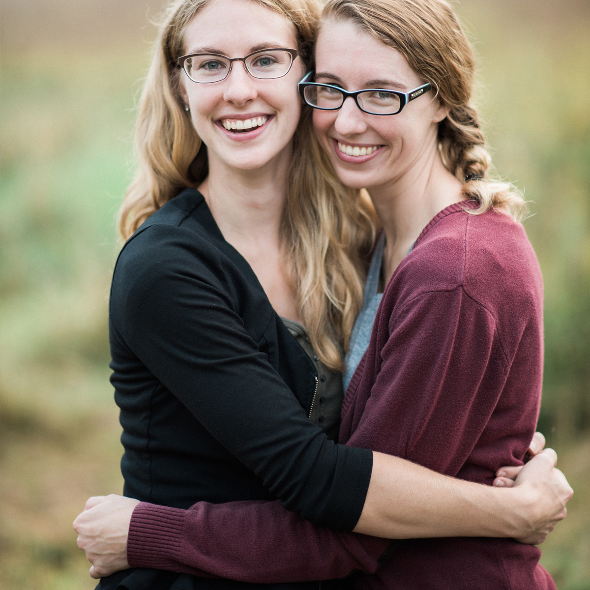 A Sister Session + A Surprise For Mom - Allie & Co. Photography ...