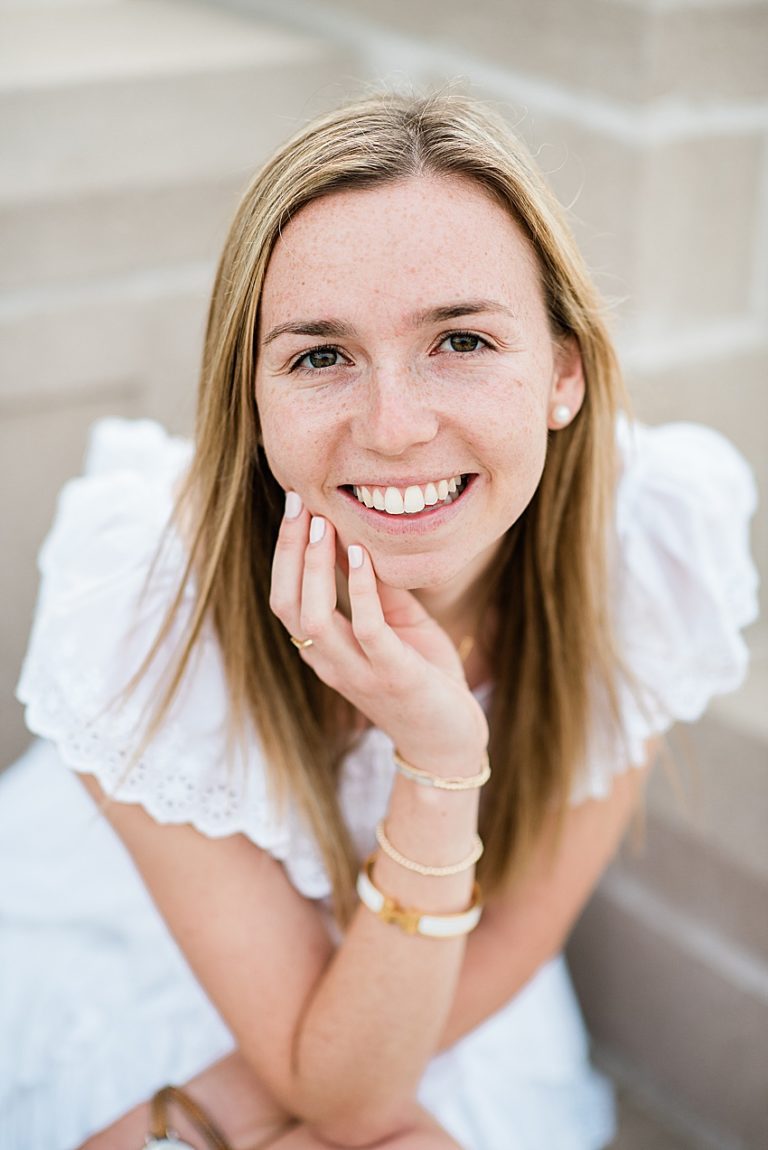 Michigan State Senior Portraits with Roommates on MSU's Campus