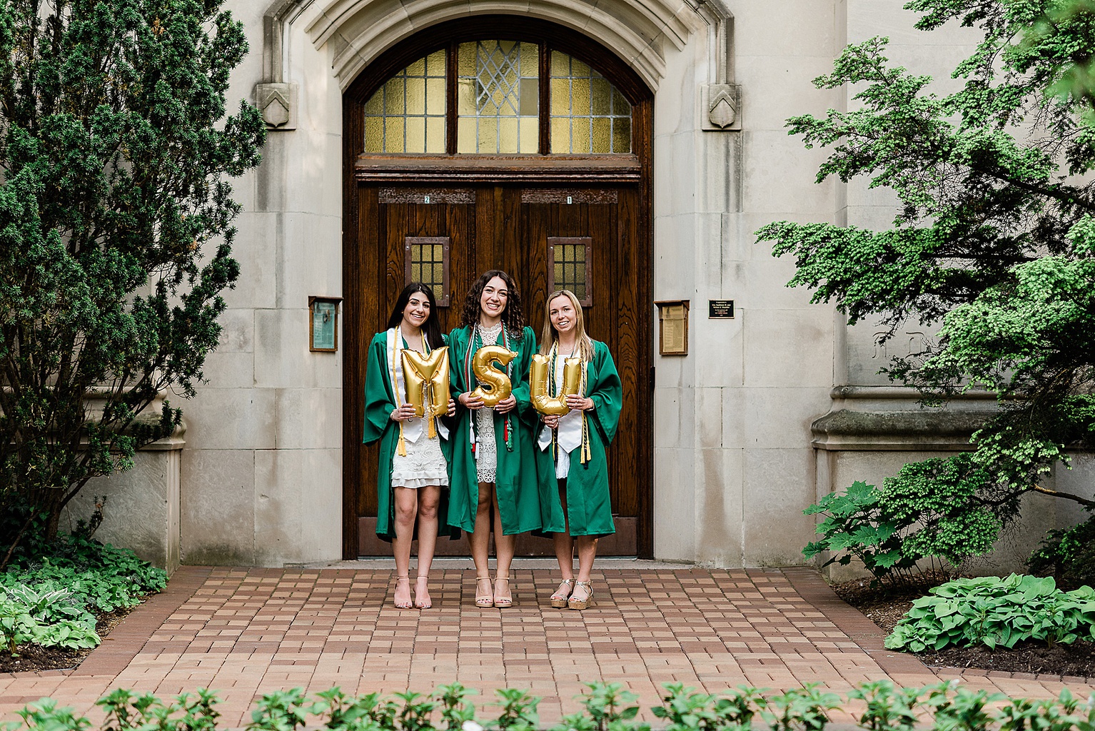 Michigan State Senior Portraits with Roommates on MSU's Campus