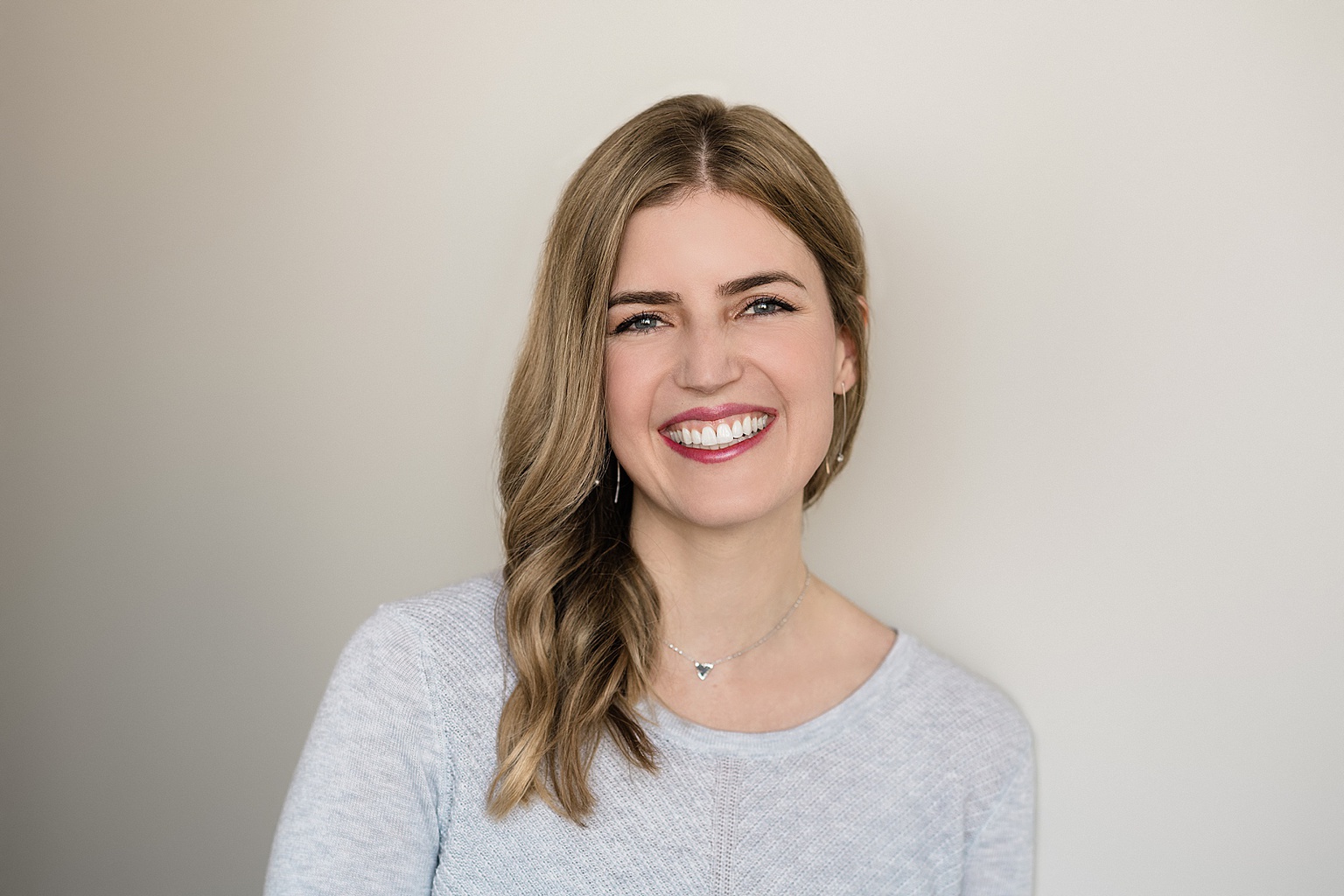 Branding Photography - Approachable Headshots for a Therapist - Allie ...